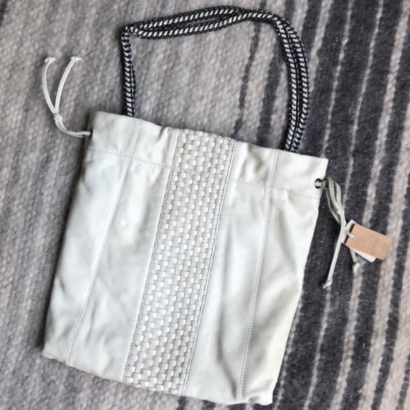 Linea Pelle | Bags | Linea Pelle Collection Rare Jules Cream Tote Bag ...